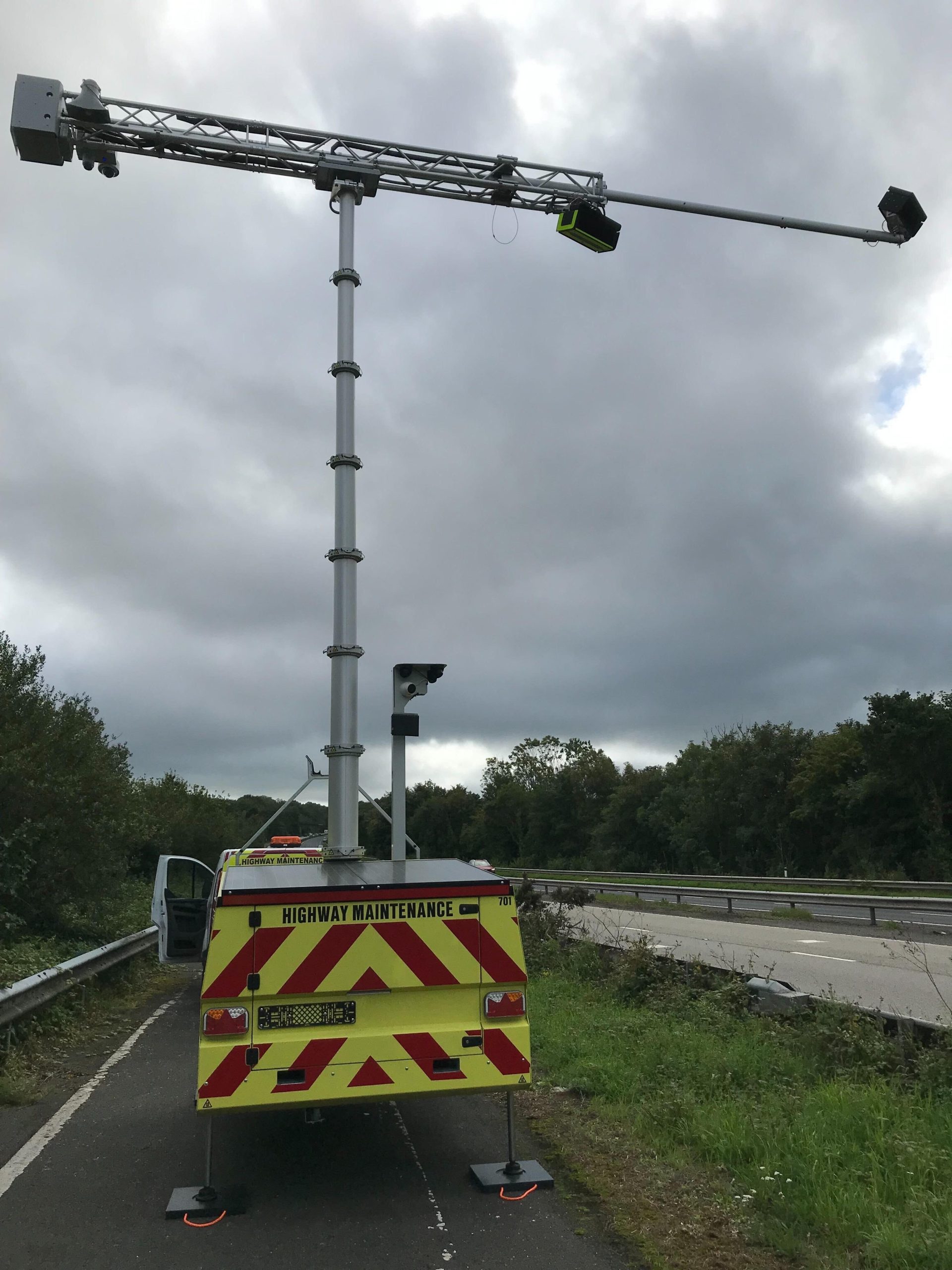 Acusensus hail AA support for AI distracted driving solution - ITS UK
